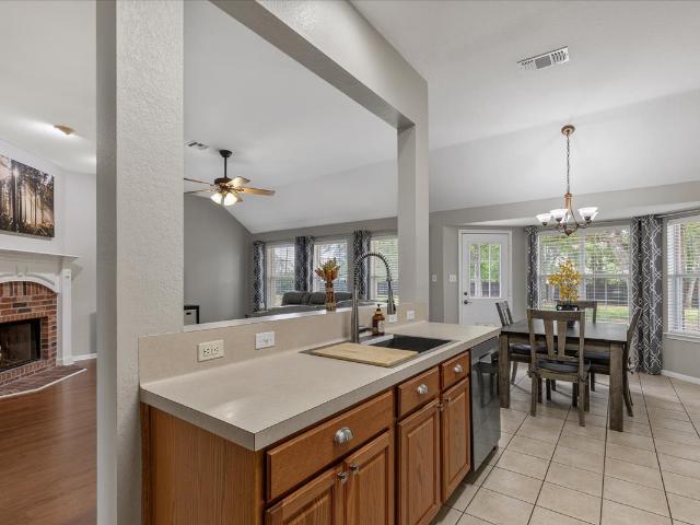 104 Spring Branch, Bastrop, TX 78602 | MLS #6431