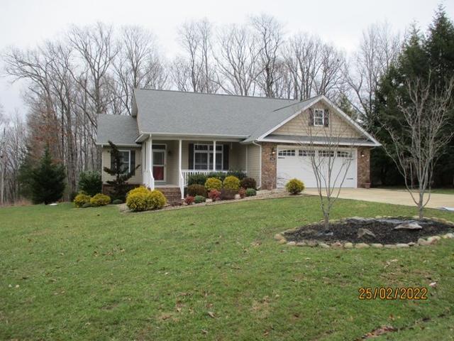 104 Springdale Dr, Crossville, TN 38558