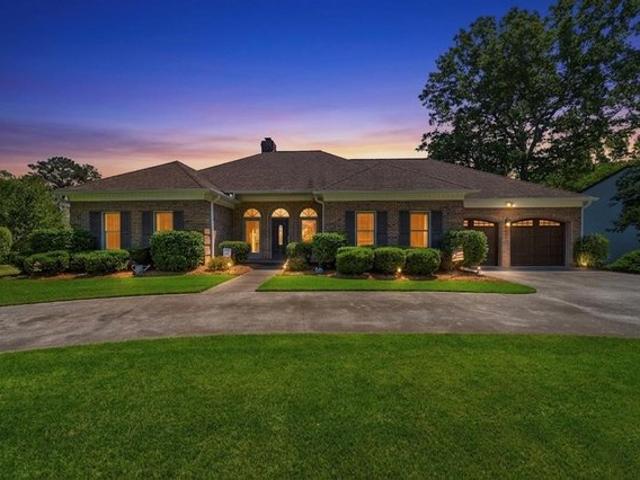 104 Spruce Pt, Eatonton, GA 31024