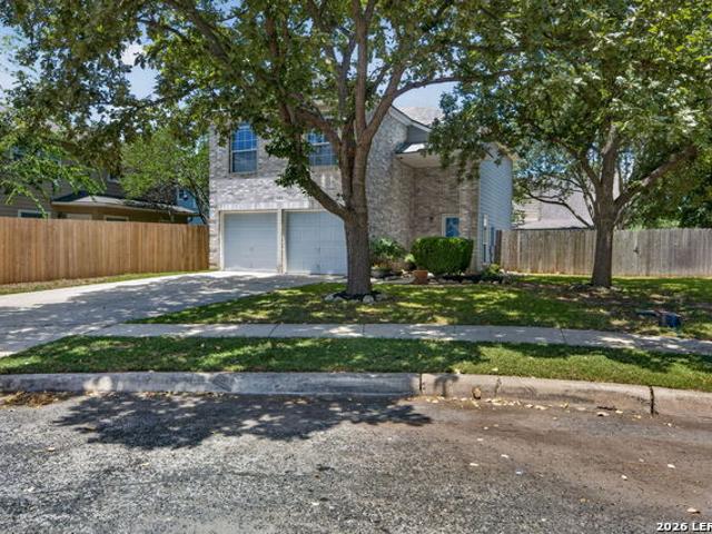 104 Stone Creek Cir