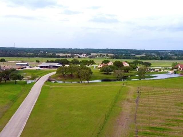 104 Strada Luca St, Florence, TX 76527
