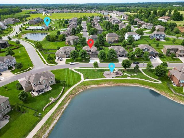 104 SW Shores Drive