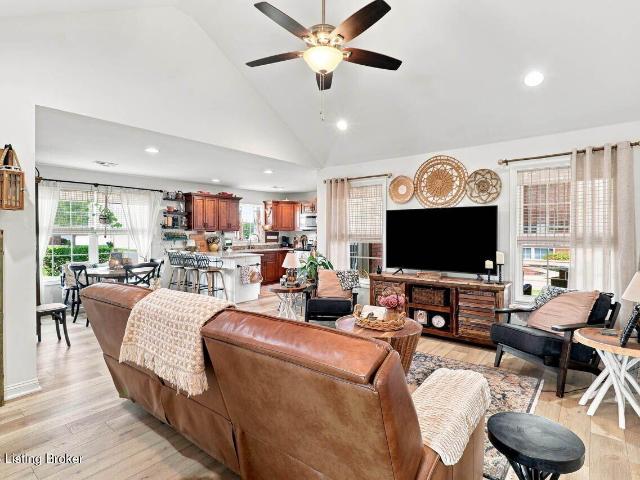 104 Sweetspire Dr