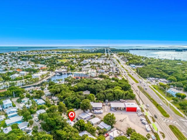 104 Poinciana Dr, Key Largo, FL 33037 | MLS #615568 | Compass