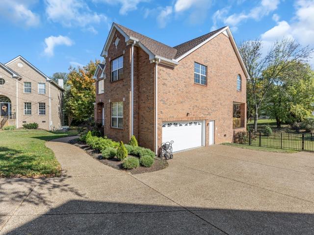 104 Portsmouth Cv