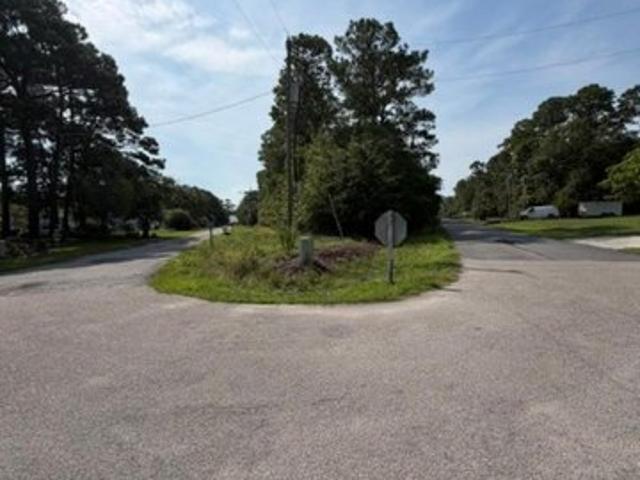 104 Paul Andrew St, Varnamtown, NC 28462