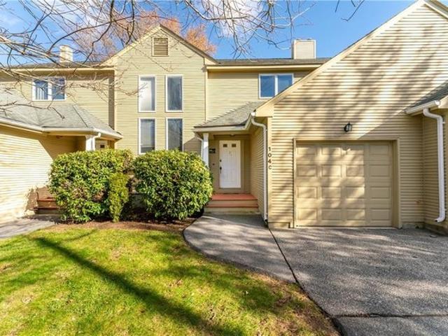 104 Palmer Dr, North Providence, RI 02904
