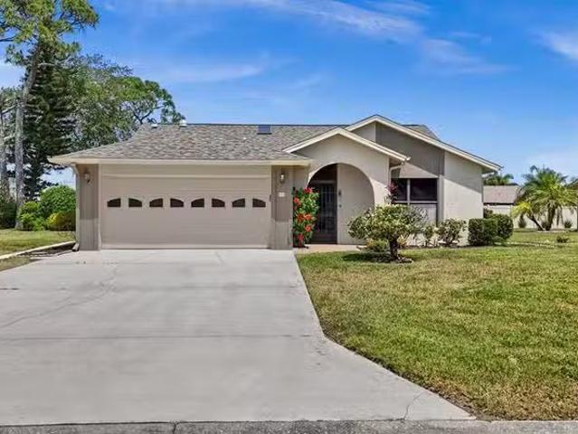104 Park Forest Blvd, Englewood, FL 34223 MLS D6135957