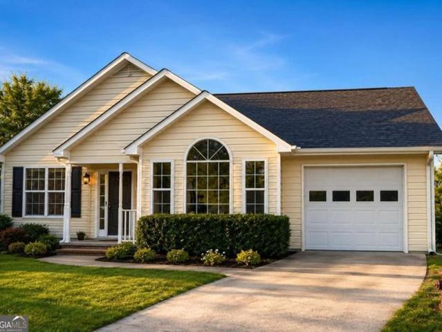 104 Pier Pt, Griffin, GA 30223