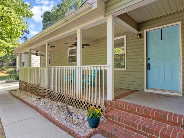 104 Pinonwood Court