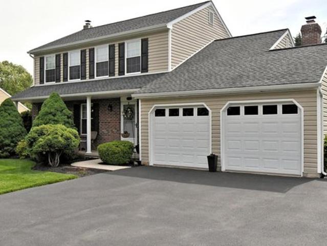 104 Pioneer Dr, Lansdale, PA 19446