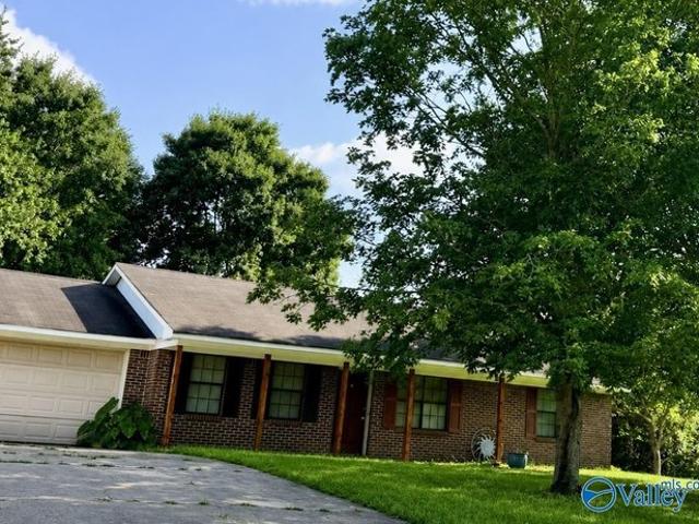 104 Puritan Cir, New Market, AL 35761
