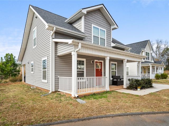 104 Royalview Drive