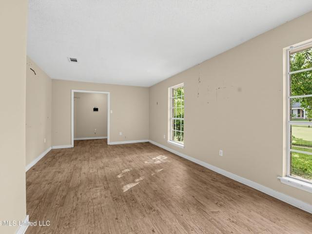 104 Roanwood Court