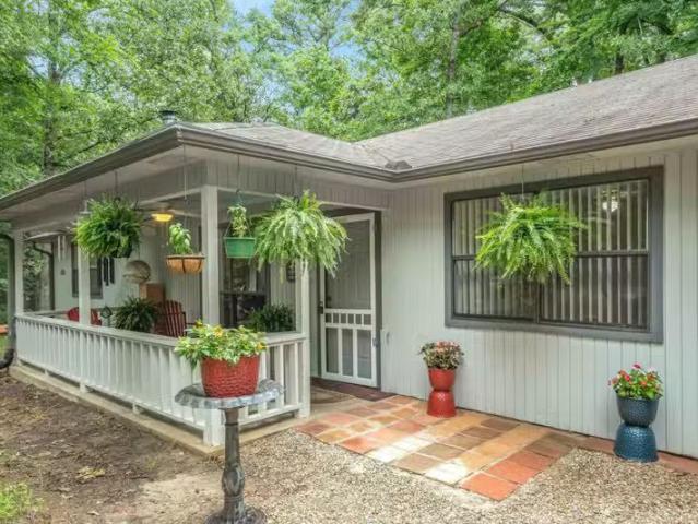 104 ROCK SPRINGS PATH, HOLLY LAKE RANCH, TX 75765 Single Famil.