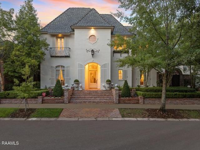 104 Ravenswood Ln, Lafayette, LA 70508