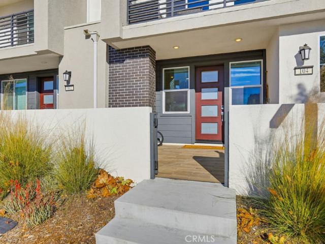 104 Restore, Irvine, CA 92618 | MLS #OC26058
