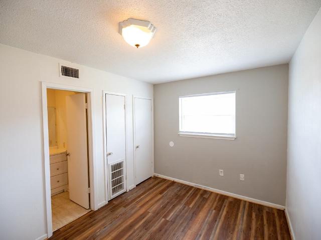 104 W 10Th St 1 Bedroom Apartment for Rent at 104 W 10th St, Lake Charles, LA 70601