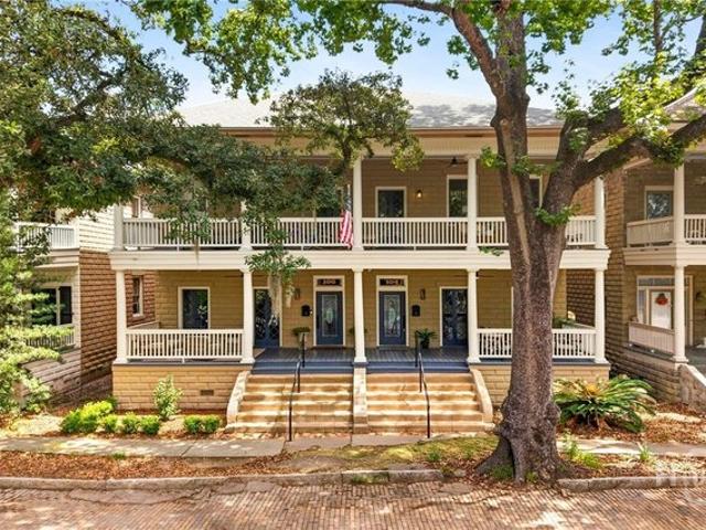 104 W 38th St, Savannah, GA 31401