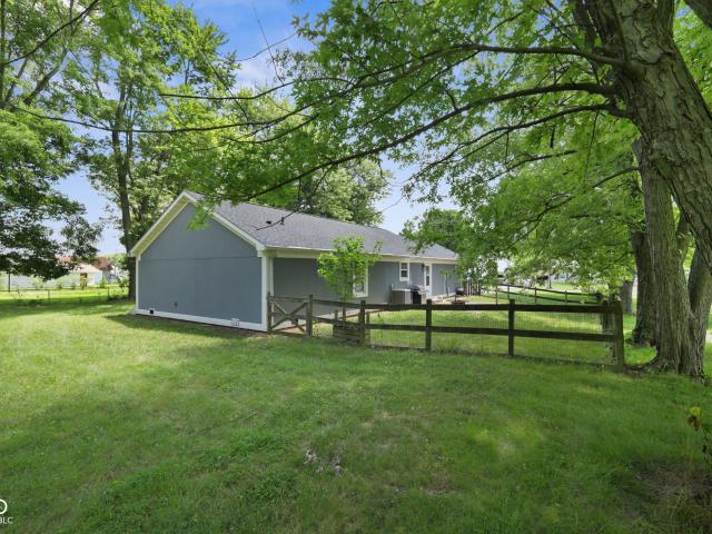 104 W County Road 500 S