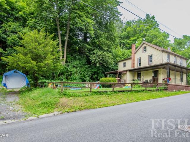 104 W Firehall Rd, Spring Mills, PA 16875