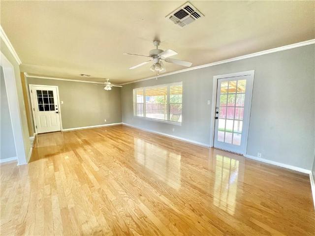 104 W Janin Circle