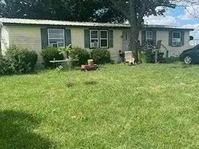 104 W MAIN ST, RIO VISTA, TX 76093 Single Family Residence For.