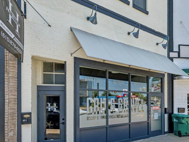 104 W Main St