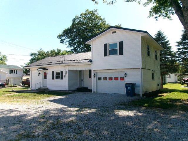 104 W North St, Galveston, IN 46932