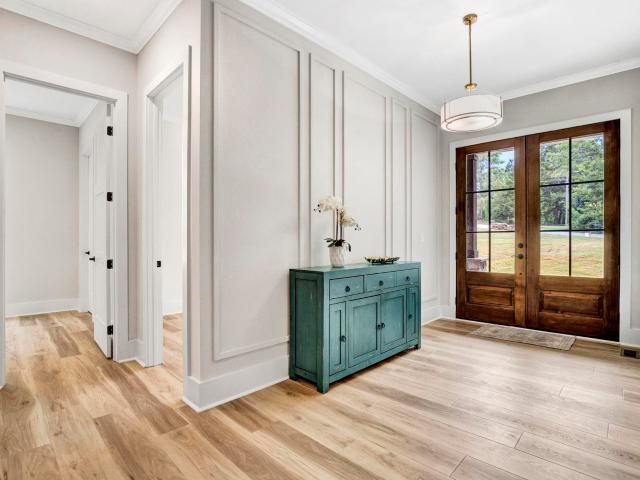104 W Sunset Court