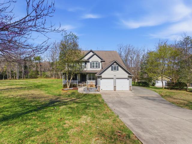 104 Woodlawn Drive