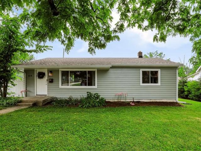 104 Water St, Greenwood, IN 46143