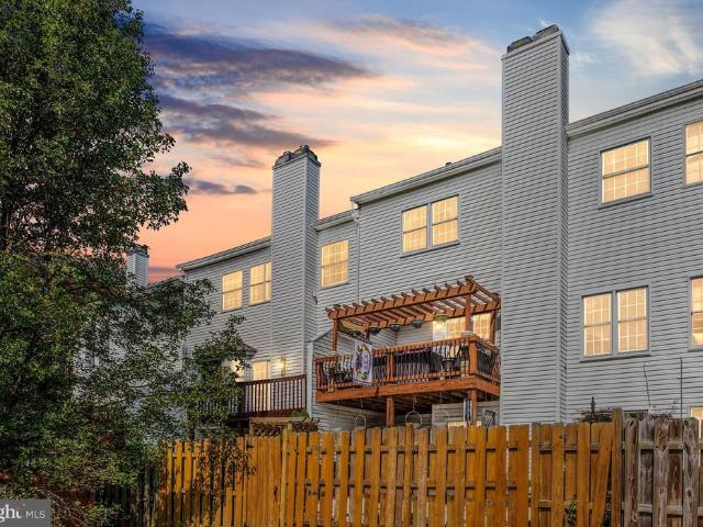 104 Waters Landing