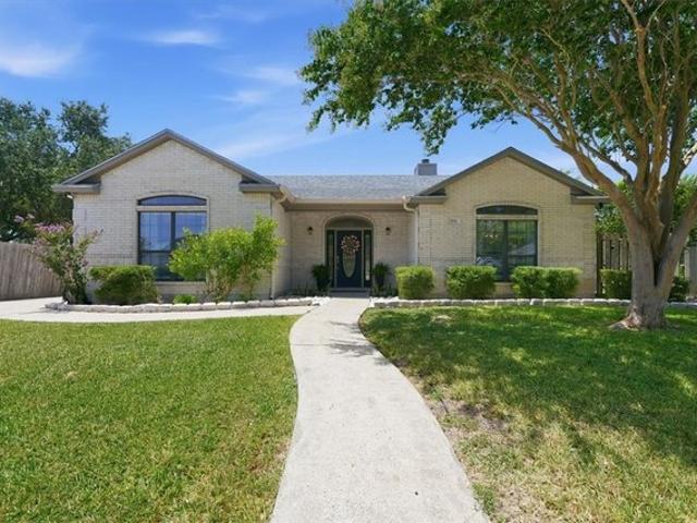 104 Walker St, Odem, TX 78370