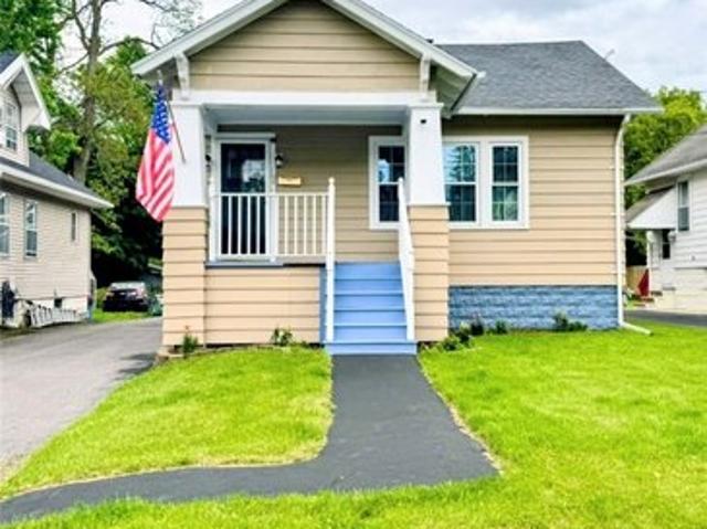 104 Wells Pl, Utica, NY 13502