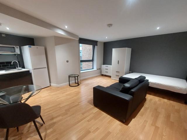 104, West One Space, City Centre, S1