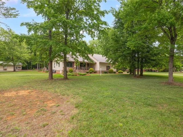 104 Willowbrook Drive