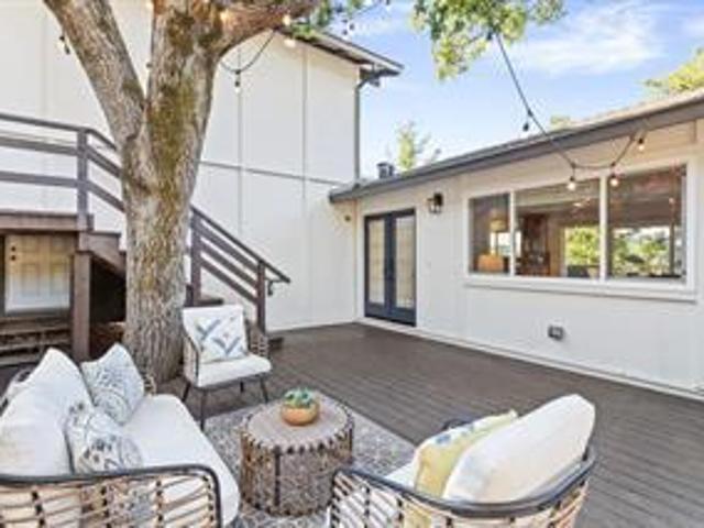 104 Winding Way