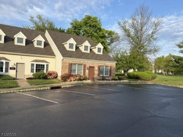 104 Towne Centre Dr