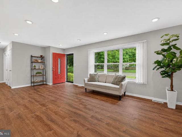 104 Temple Boulevard