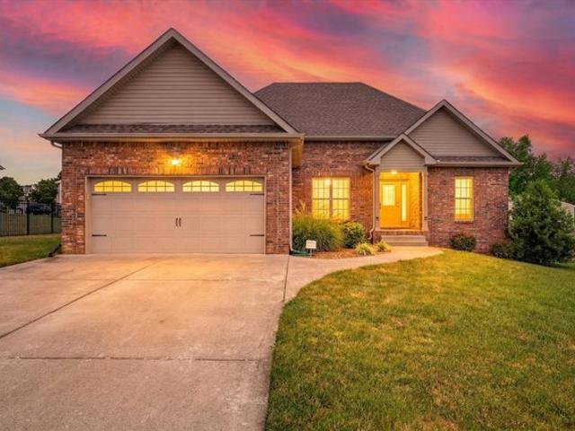 104 Thomas Traylor Ln, Clarksville, TN 37043