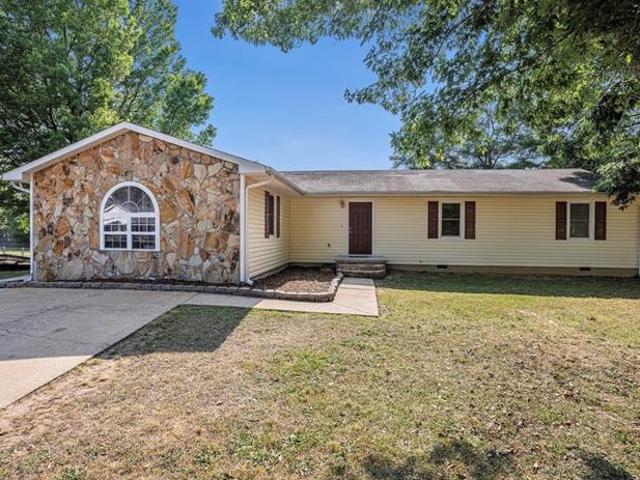 104 Timber Mill Cir, Carrollton, GA 30116