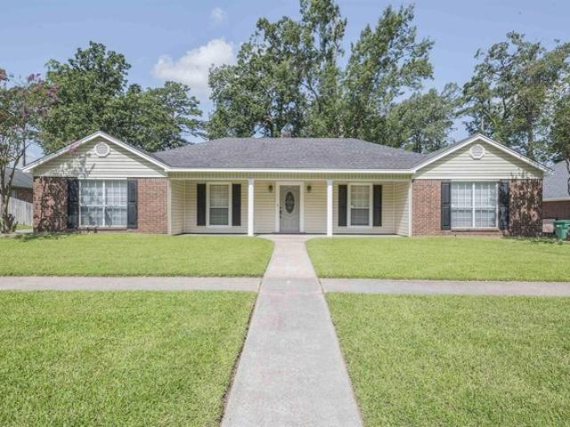 104 Timber Ridge Dr, Monroe, LA 71203