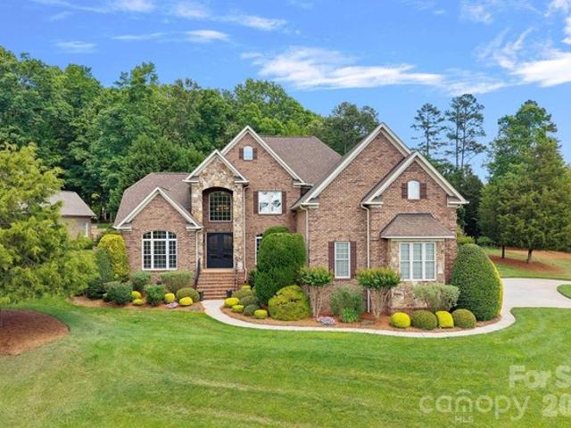104 Timberside Dr, Davidson, NC 28036