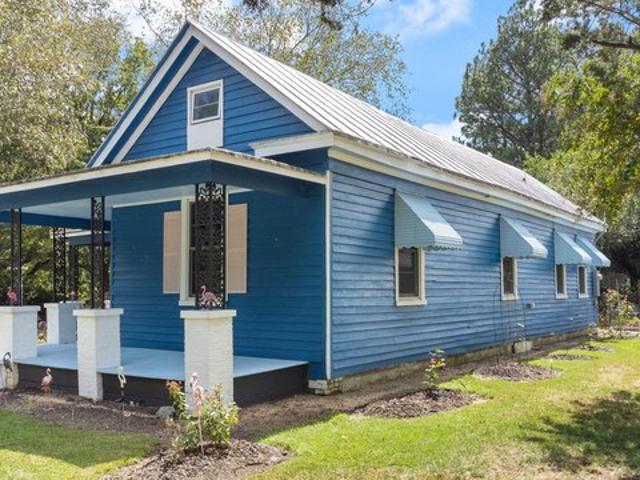 104 Trent St, Trenton, NC 28585