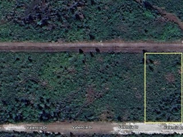 104 Valencia Dr, Indian Lake Estates, FL 33855