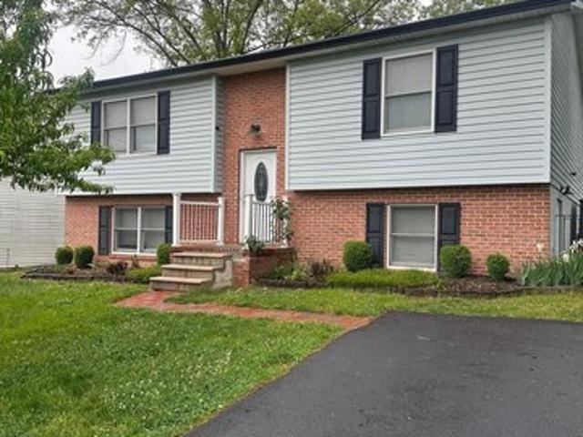 104 Van Buren Pl, Winchester, VA 22602