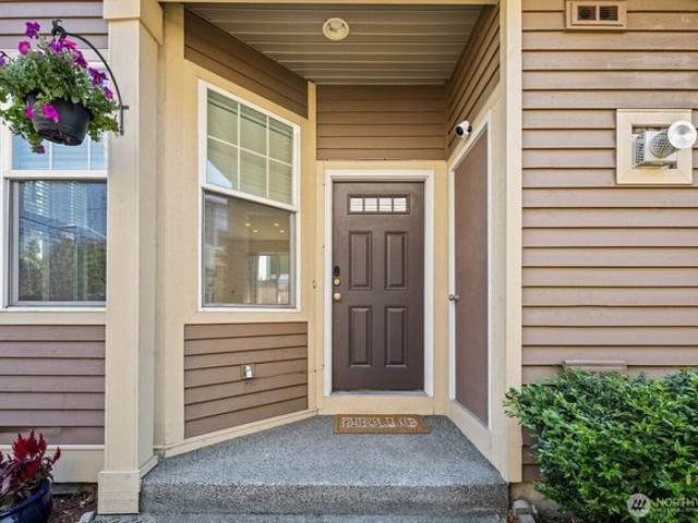 10543 Midvale Ave N Unit A, Seattle, WA 98133