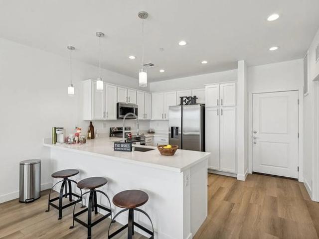 10543 Prospering Valley Way, Las Vegas, NV 89166