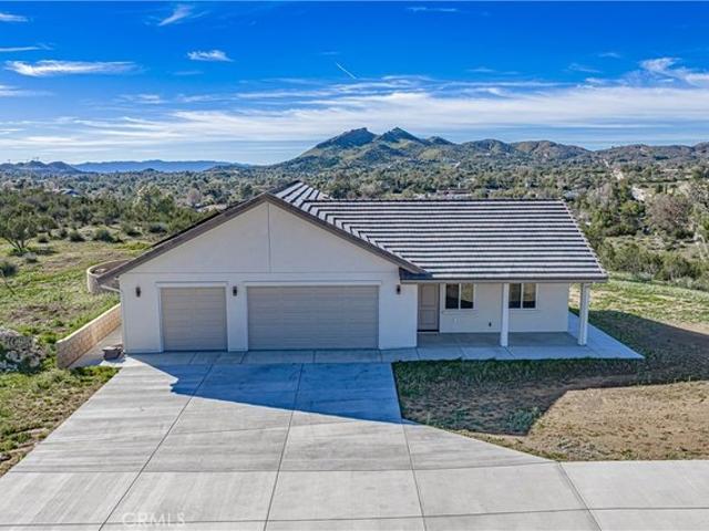 10540 Darling Rd, Agua Dulce, CA 91390